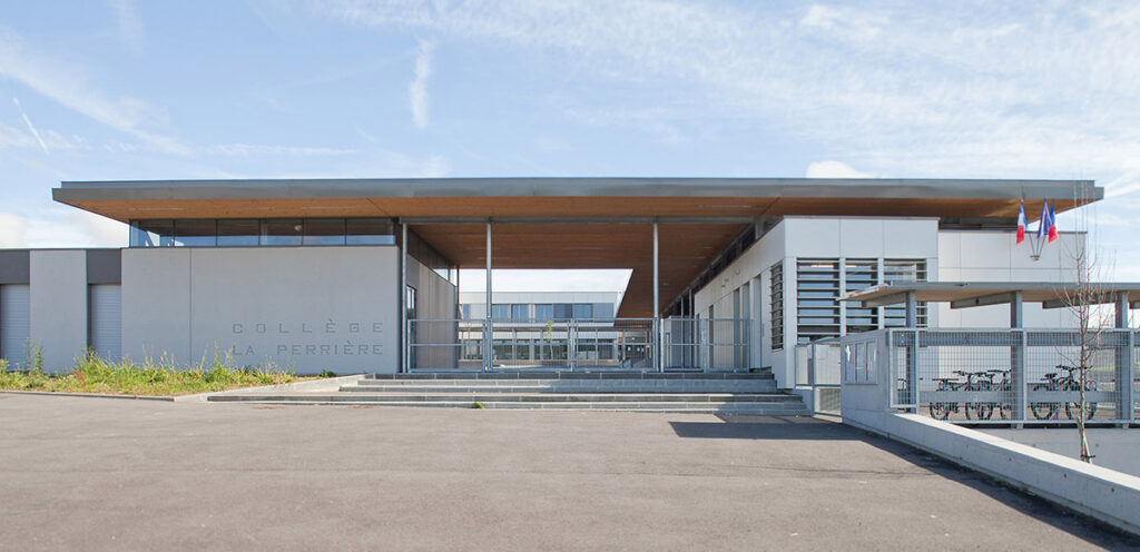 Extension et restructuration partielle du collège La Perrière Soucieu ...
